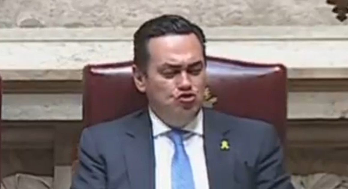 Filipe Melo: "Só o sapo é que consegue mandar beijos com a boca aberta"