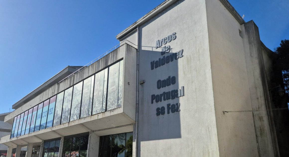 Baltor fecha contrato de 3 milhões para requalificar teatro em Arcos de ...