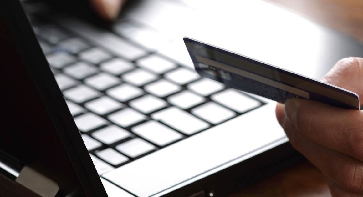 Dois em cada três portugueses já gerem 'online' a conta bancária ...