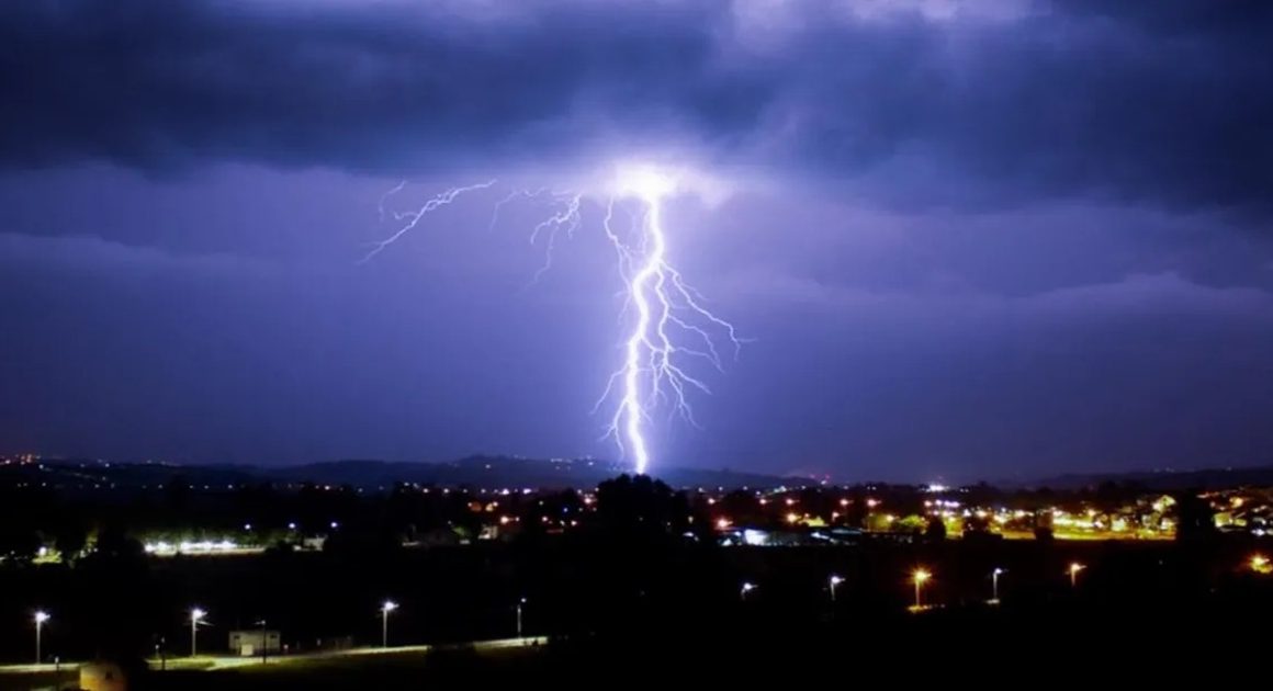 Noite de trovoada intensa. Mais de 35 mil descargas elétricas em Portugal