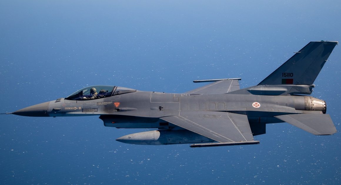 Força Aérea voa "no coração de Viana"