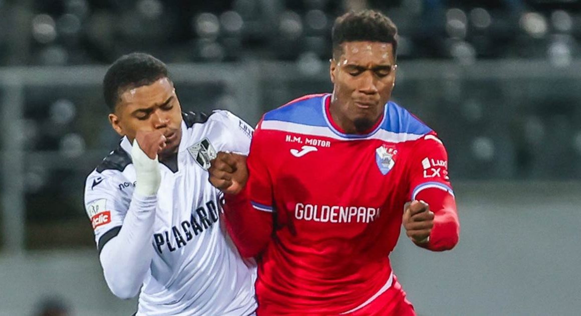 Hoje há Gil Vicente-Sporting em Barcelos e Vitória-Nacional em Guimarães