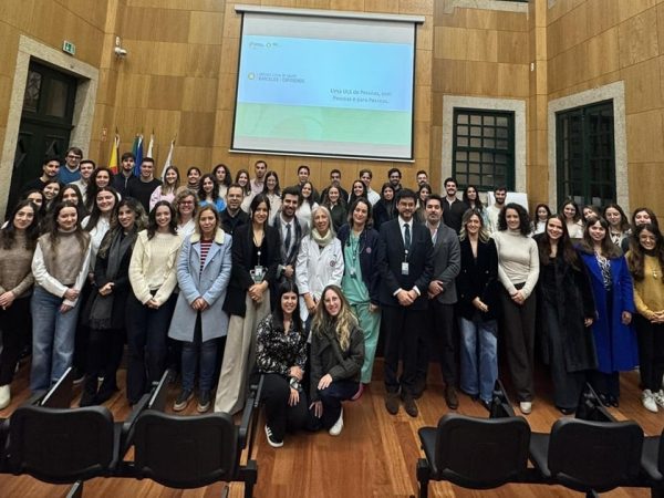 Incêndio em fogão danifica casa em Barcelos