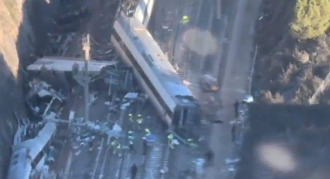 Acidente de comboio faz 39 mortos em Espanha. Até ao momento não há ...