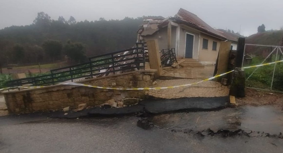 Ruiu casa junto à A7 em Cabeceiras de Basto