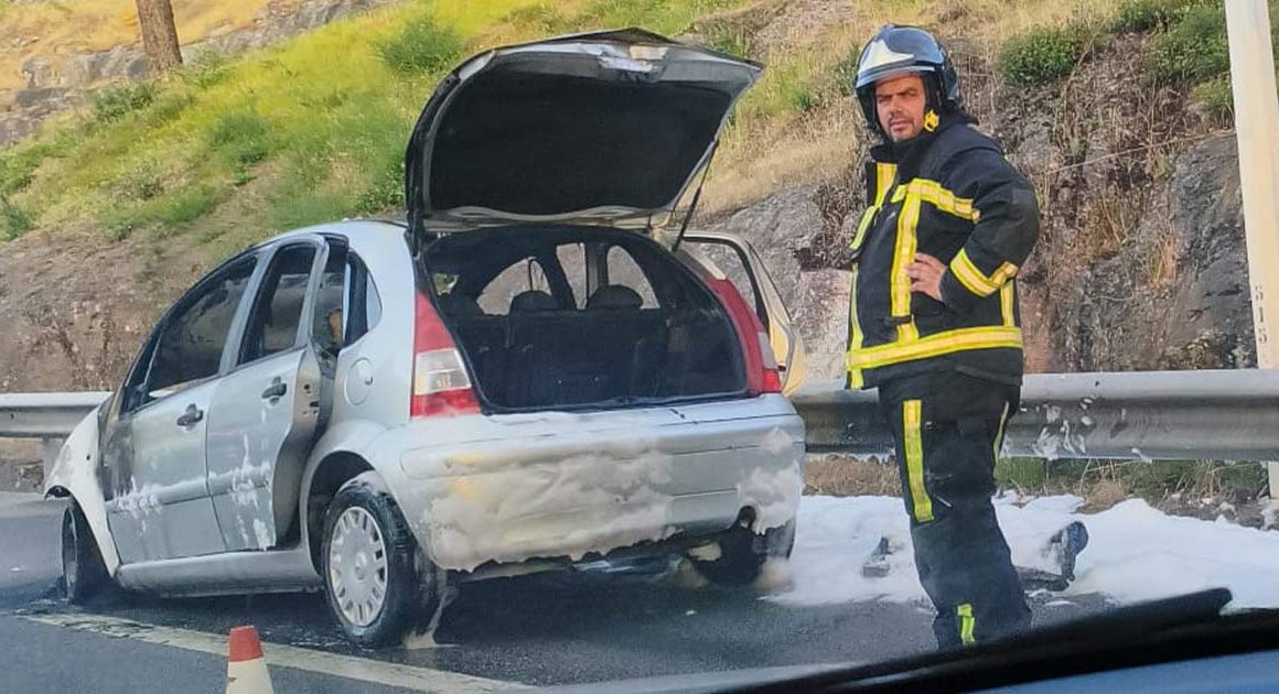 Braga: Carro arde no acesso à A3 e A11